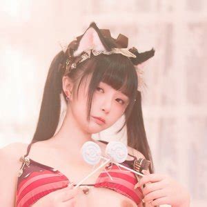 Lizi Asmr Aka Lizequalsasmr Aka Liziasmr Nude Leaks Onlyfans Fapellas