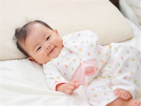 【生後5ヶ月目の離乳食】離乳食スタートのサインは？進め方・ママのお悩みもご紹介 Mogcook モグック公式オンラインショップ｜お魚の