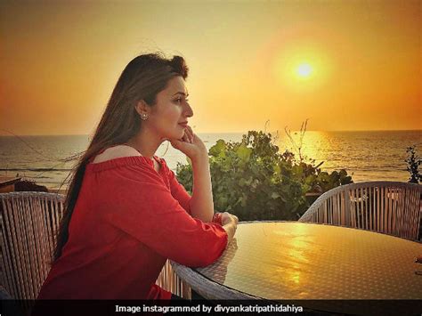 Divyanka Tripathi Posts Message For Outgoing Yeh Hai Mohabbatein Co