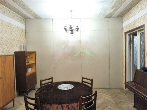 იყიდება ბელეტაჟი ცენტრში შენი სახლის სააგენტო