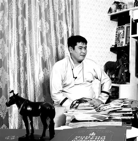 2025 оны цаг тооны бичиг Түүхэнд мөнхөрсөн түмний эхүүд