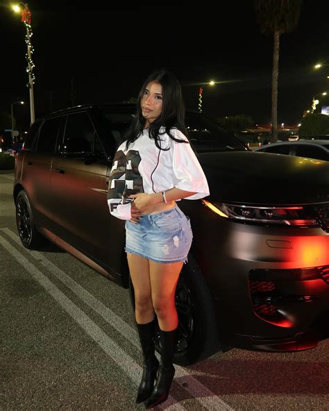 Elsy Guevara Elsyguevara • Instagram Photos And Videos