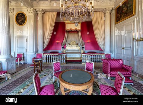 Palace Of Versailles Interior Bedroom Versailles Palace And Gardens