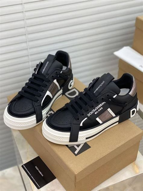 Pin by Evelyn Rojas on Calzado in 2025 | Sneakers men fashion, Sneakers ...
