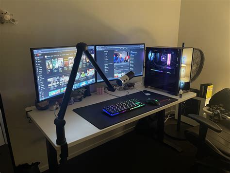 A Mature Setup I Guess R Averagebattlestations