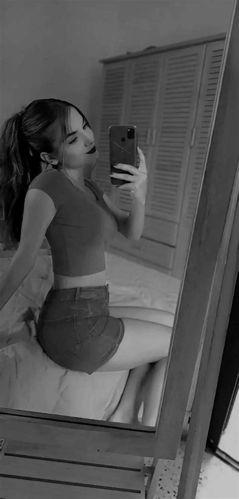 Hi🖤