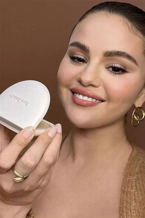 Selena Gomez Suffers Wardrobe Malfunction As She Gets Ready For Rare