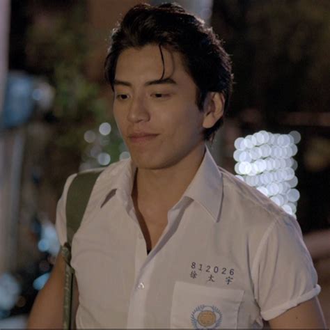 까칠 상남자가 좋아하는 여자에게 선물주는 법 Mp4 여러분도 쉬타이위처럼 용기내서 고백하세요 “우리 주말에 나의소녀시대 볼래 Cgv 단독개봉 절찬상영중