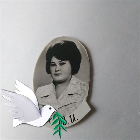 Струни Коли об тебе ноги витирають А особливо ті що ”так любили” То в той момент вони іще