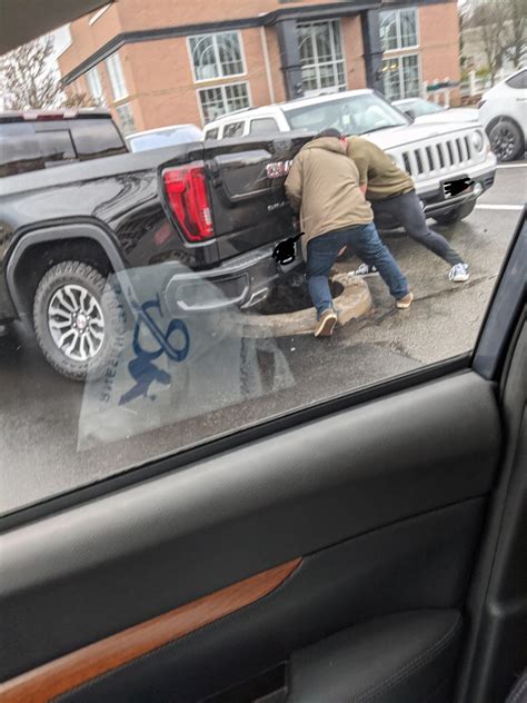 obnoxiously large truck stuck in parking lot because it couldn t make the turn r fuckcars