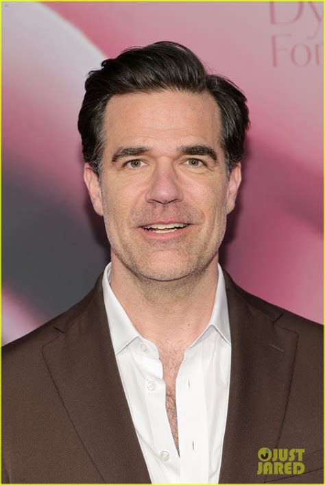 Michelle Williams Gets Support From Husband Thomas Kail Longtime BFF Busy Philipps At Dying