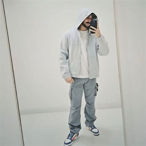 Sameer Pathan Is On Facebook Gaming