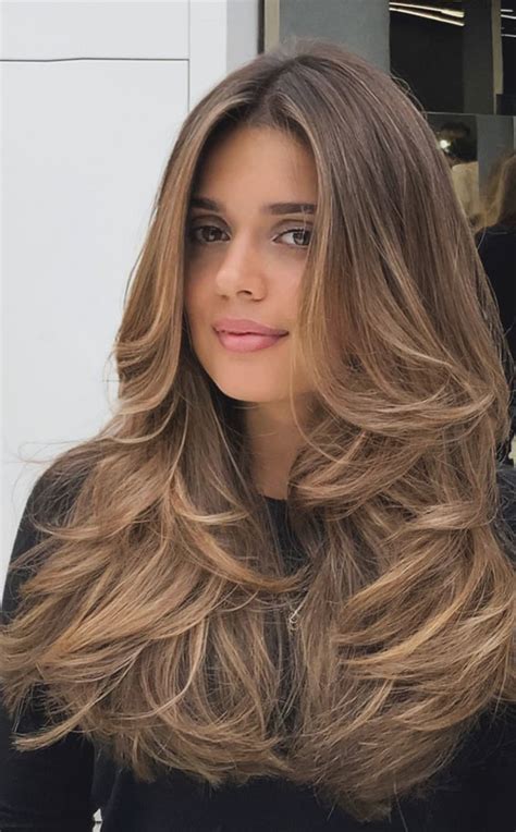 Subtle Hair Colour Ideas To Try Sun Kissed Honey Blonde