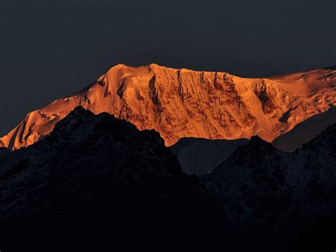 Kabru Basecamp Hikes