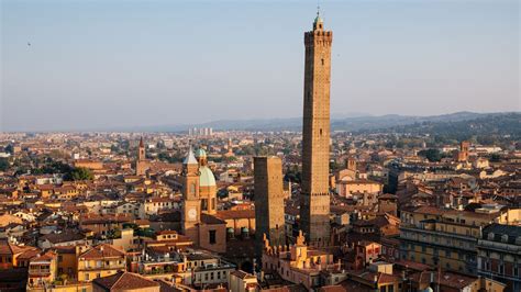 Bolognas ‘leaning Tower The Garisenda Closed Off Amid Subsidence