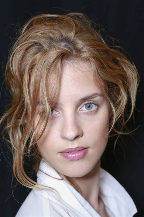 Messy Updo Hairstyles To Try At Home All Things Hair Us