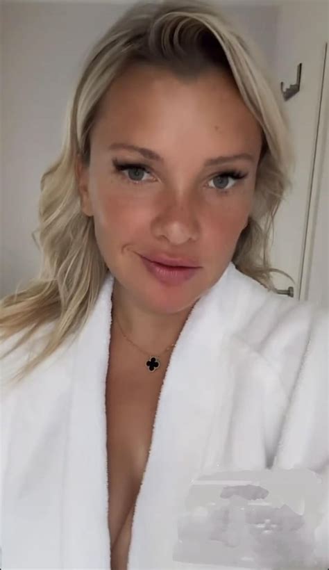 Evelyn Burdecki R Influencernsfw