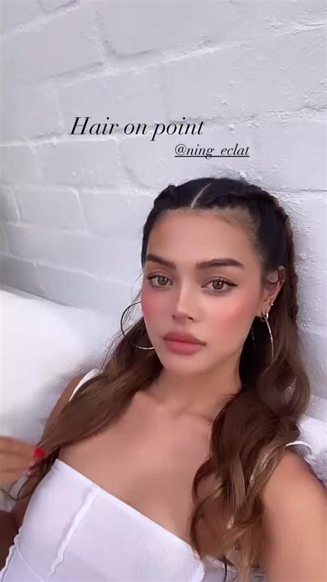 Feeling Herself Scrolller Feeling Herself Scrolller