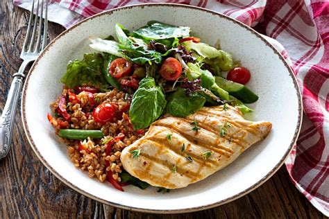 The Differences And Similarities Between Carbohydrates Lipids And Proteins Livestrong