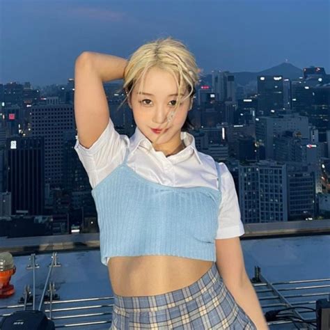 Hikaru Selca Icon Kpop Kep1er Pfp Kpop Kpopicons Crop Tops Women