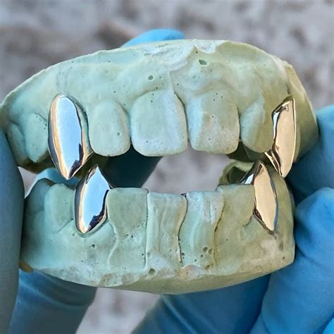 Silver Tooth Cap