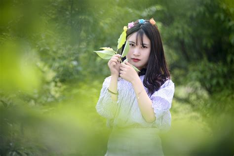 摄影初学者如何拍摄人像？西安摄影培训教你人像摄影背景中的背景处理手法 西安王老师摄影 站酷zcool