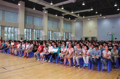 中学生健康饮食讲座 校园动态 郑州枫杨外国语学校
