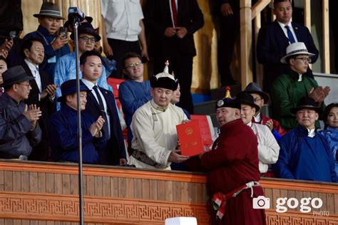 Улсын начин Д Хүдэрбулгад Монгол Улсын заан цол олголоо