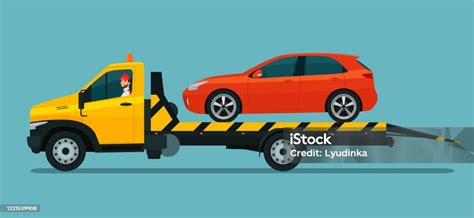 드라이버와 견인 트럭은 해치백 자동차를 운반한다 벡터 플랫 스타일 그림입니다 견인차에 대한 스톡 벡터 아트 및 기타 이미지 견인차 세미 트럭 차 Istock