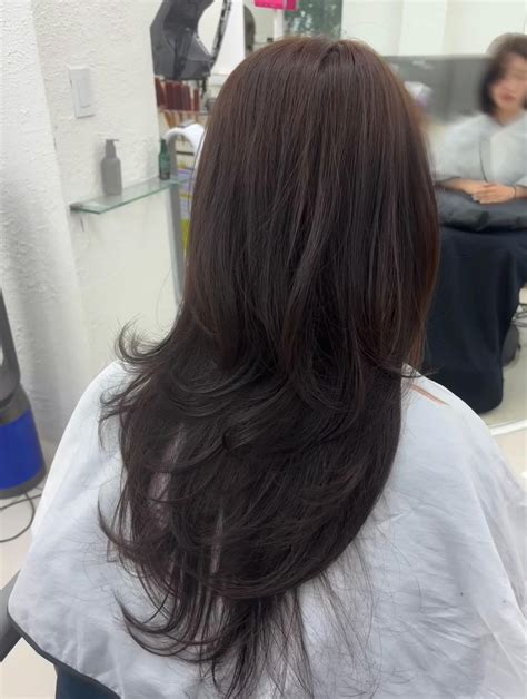 부평미용실 하미유 민주 •레이어드펌 •레이어드컷 •허쉬펌 •부평염색 •인천레이어드펌 Cool 한 매력의 중단발허쉬컷 중단발레이어드펌 중단발헤어중단발레이어드c