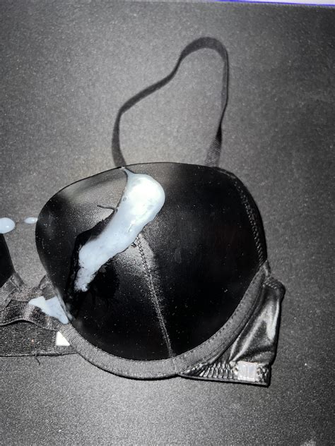 Borrowed My Friends Cute Leather Bra 32b R Cumonbras