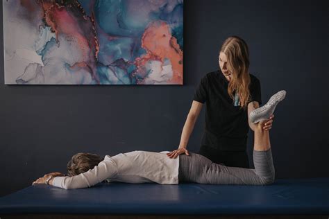 Massage Therapy Vs Stretch Therapy Stretch Lab