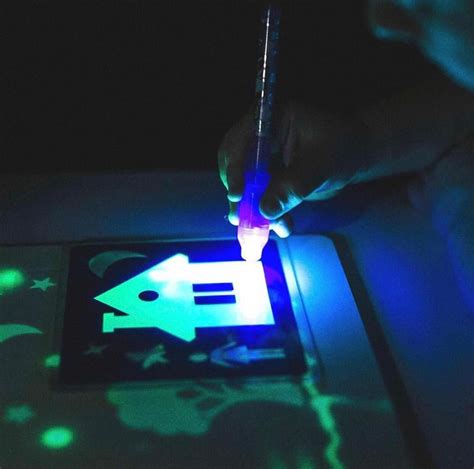 Творческий детский набор для рисования Рисуй светом