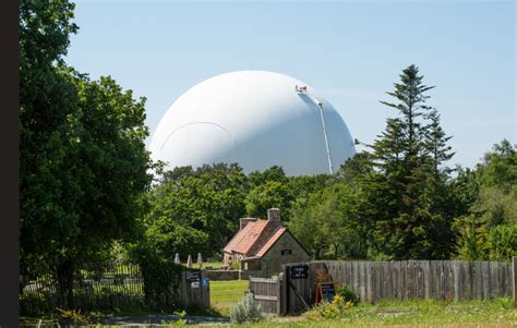 Un Blanc Immaculé Pour Le Radôme De Pleumer Bodou Patrimoine