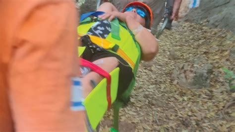 מטיילת חולצה מנחל מעפילים לאחר שמעדה ונחבלה