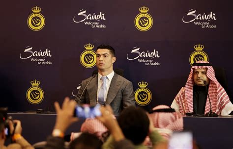 Ronaldo Tôi Từ Chối Nhiều đội Châu Âu để đến Al Nassr
