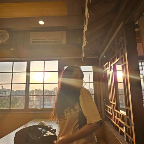 Sex Education Star Emma Mackey Cast As White Witch In Greta Gerwigs Narnia For Netflix Pinkvilla