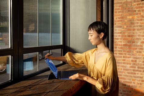 Microsoft Surface On Twitter Log In To Your Surface Securely With Windows Hello And Get Back