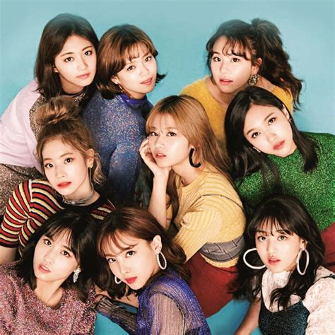 Download Kpop Group Glittering Outfits Wallpaper