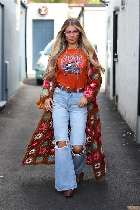 Chloe Sims Style Clothes Outfits And Fashion • Celebmafia