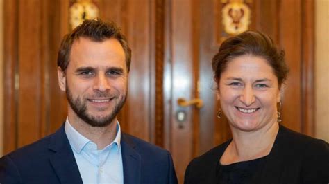 Startseite Felix Hitzig