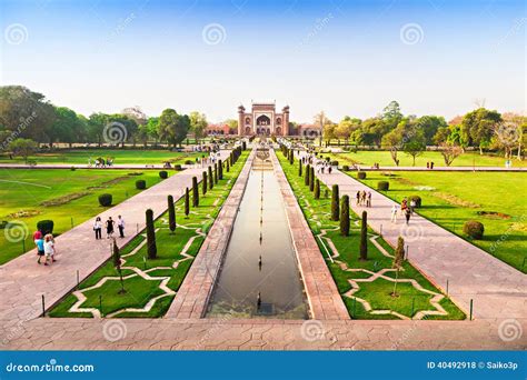 Taj Mahal Gardens