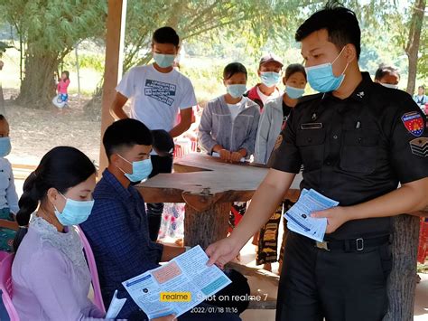 ပြည်ကြီးမဏ္ဍိုင်မြို့တွင် ပန်းခင်းစီမံချက်ဖြင့် အိမ်ထောင်စုနှင့် နိုင်ငံသားကတ်ပြားများ ကွင်းဆင