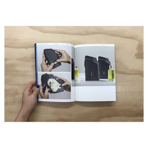 قیمت و خرید کتاب Material Matters 04 Paper Creative Interpretations Of Common Materials اثر