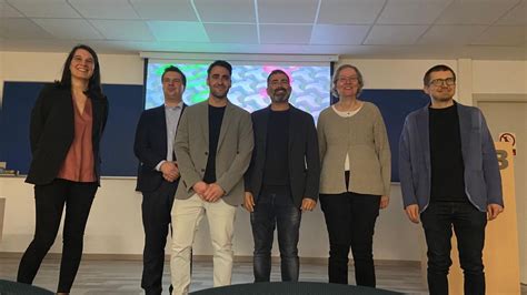 Icmab Congratulations To Dr José Mendoza New Icmab Phd Graduate