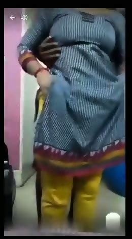 Tamil Priya Tango Premium Show