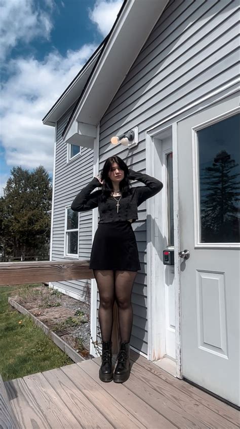 Goth Mommy Outfits