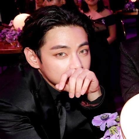 방탄소년단 뷔 2023 세계에서 가장 잘 생긴 남자 1위