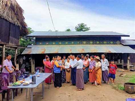 ပခုက္ကူမြို့နယ်တွင် ကမ်းပါးပြိုကျမှုကြောင့် ဖျက်သိမ်းပြောင်းရ