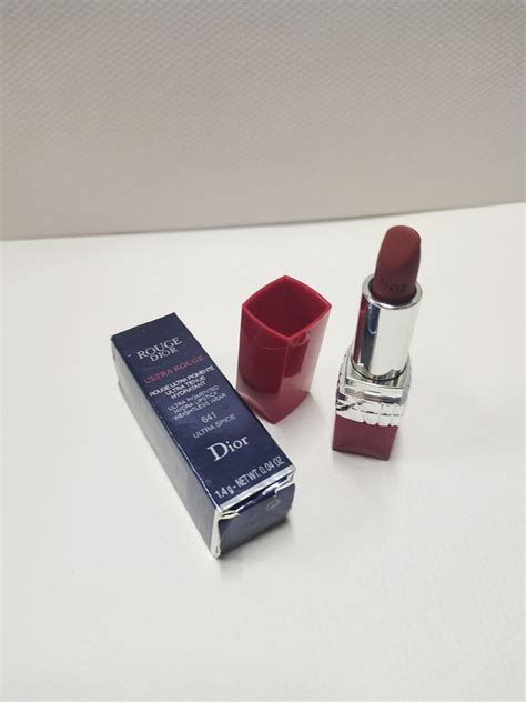 迪奥口红怎么样好用吗 迪奥家的口红也太有感觉了吧 什么值得买